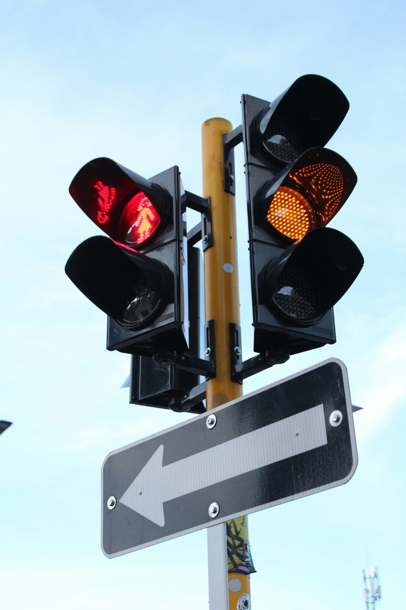 City Council approves new traffic signal in response to Halloween ...
